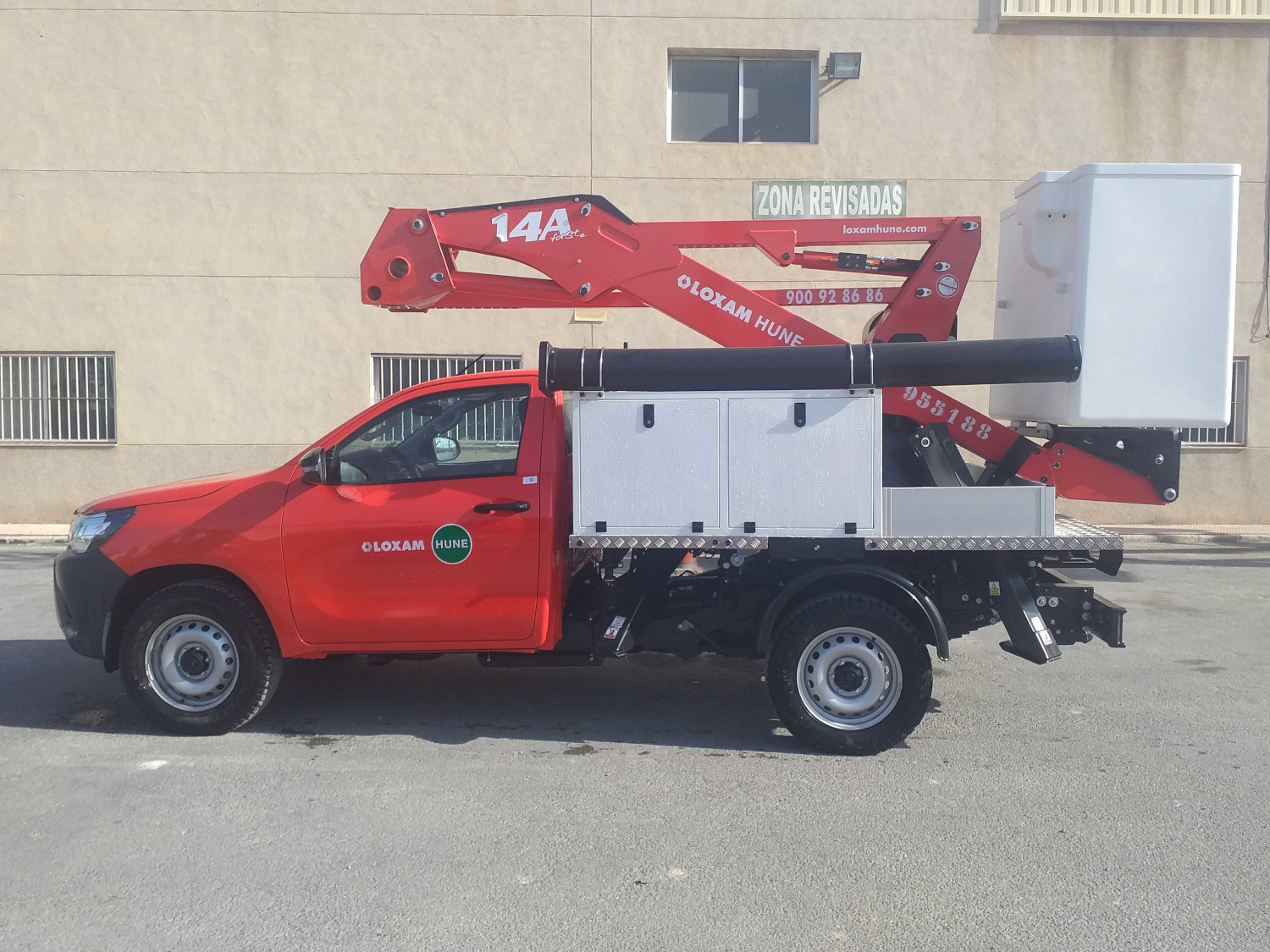 Alquiler de Plataforma sobre Pickup | LoxamHune